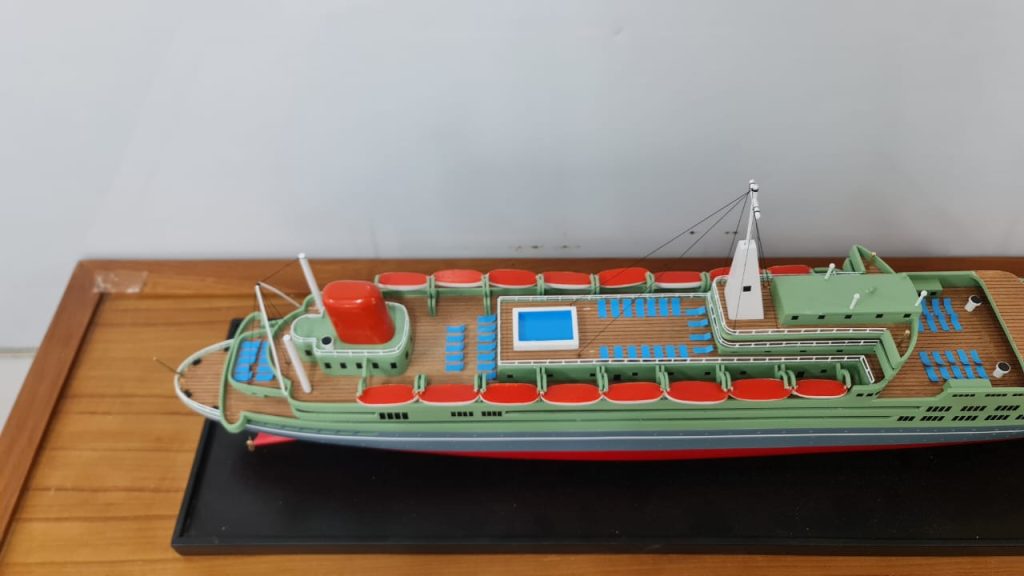 Southern Cross Passenger Liner - Premier Ship Models (Head Office)