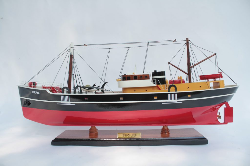 Sirius Tintin Model Ship - GN - AU Premier ship Models